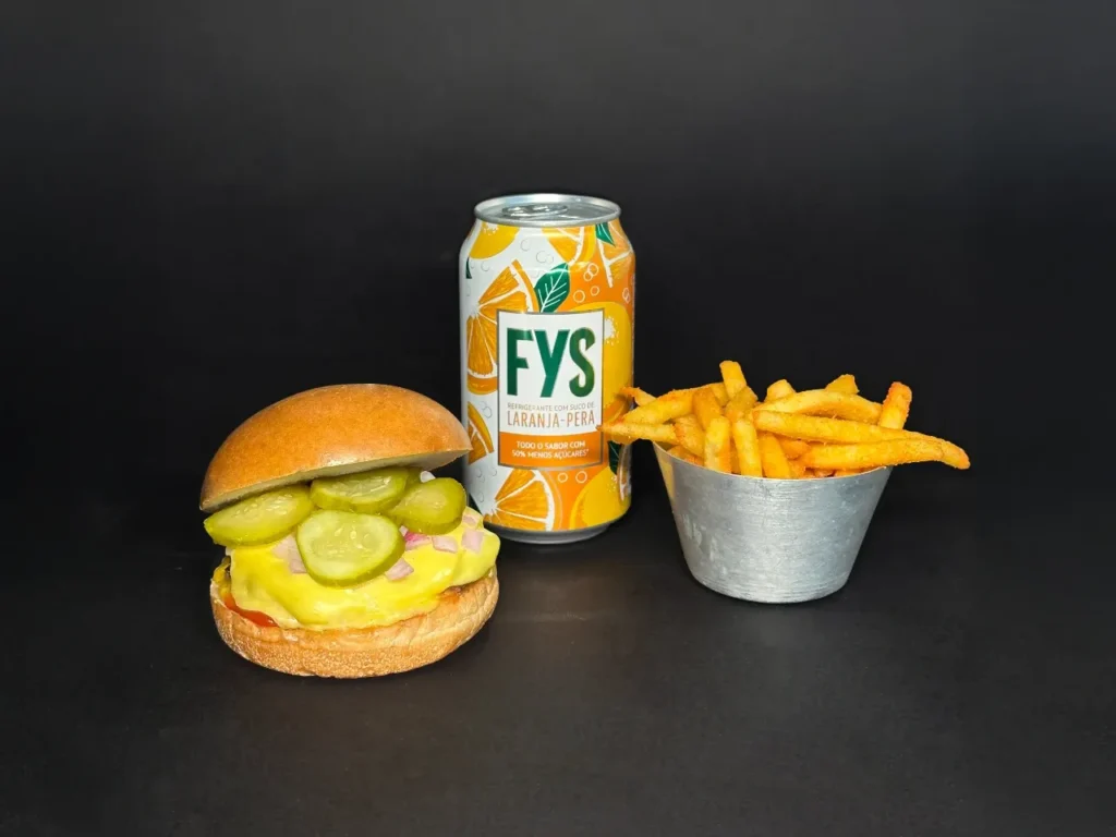 COMBOS DE BURGER, BATATA, REFRI - Gourmedia